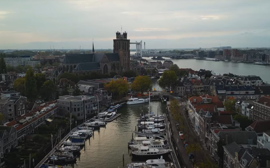 Wil je zien! Sander maakte dronebeelden van de Dordtse binnenstad - indebuurt Dordrecht
