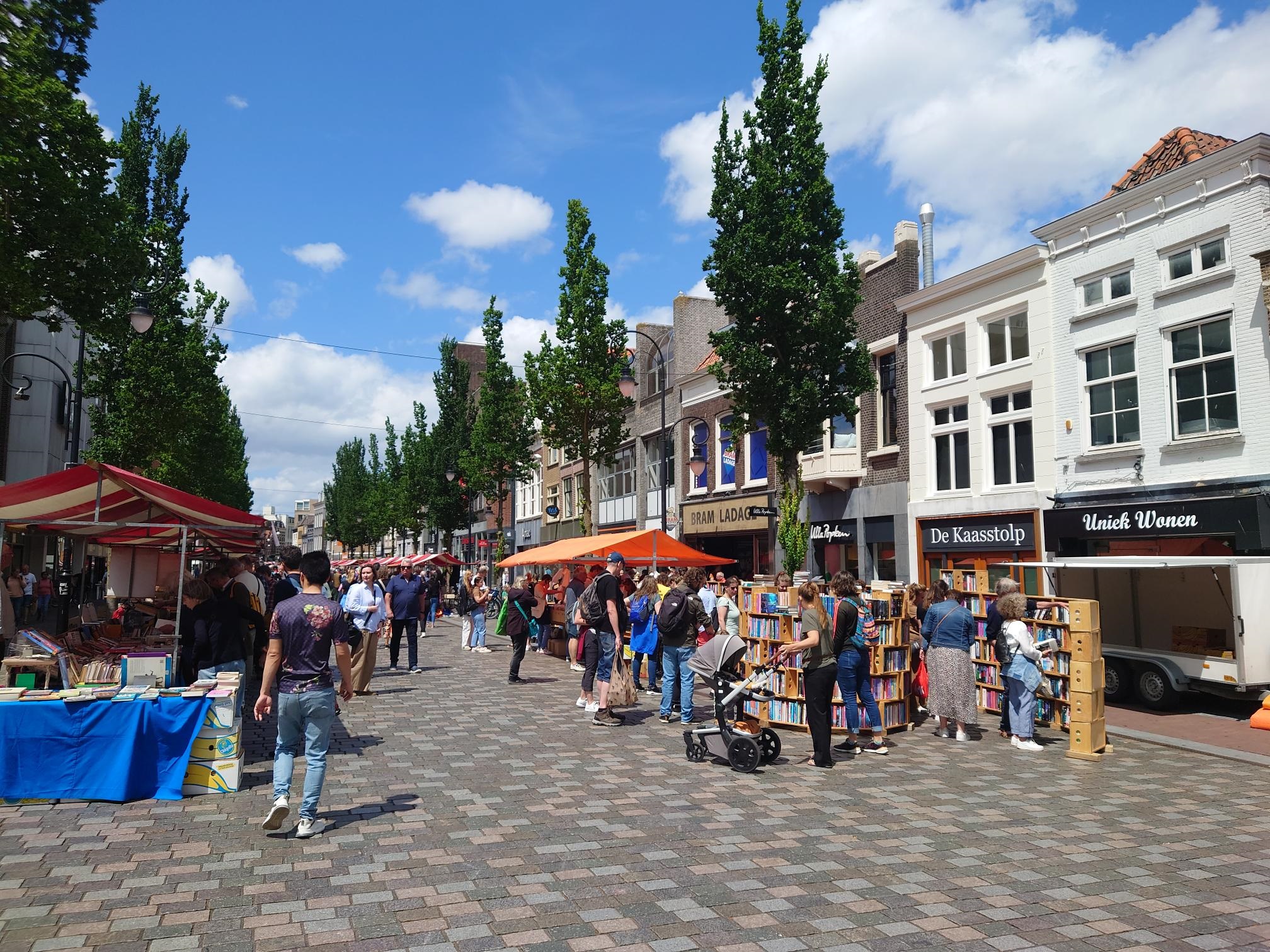 Alles wat je wil weten over de Dordtse Boekenmarkt 2024 - indebuurt ...