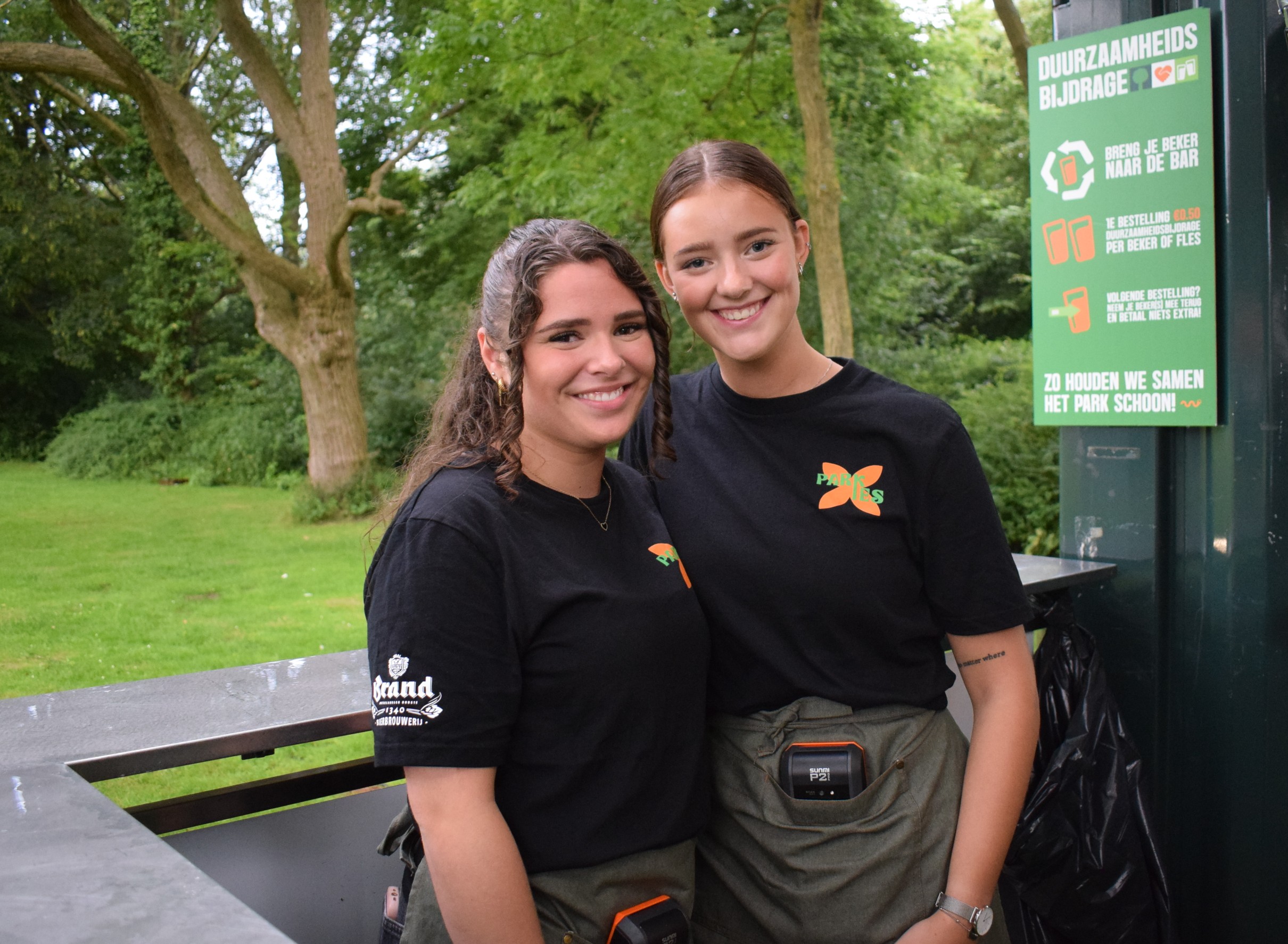 Favorieten van Michelle en Iris: 'Elke maand gaan we naar dit feest in ...