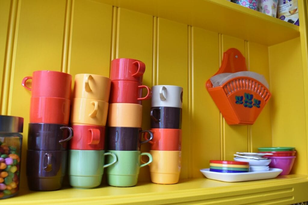 5 x binnenkijken bij Edese huizen met leuke vintage spullen - indebuurt Ede