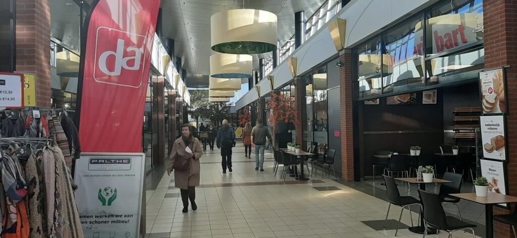 MAG DAT: je hond meenemen in winkelcentrum Stadspoort - indebuurt Ede