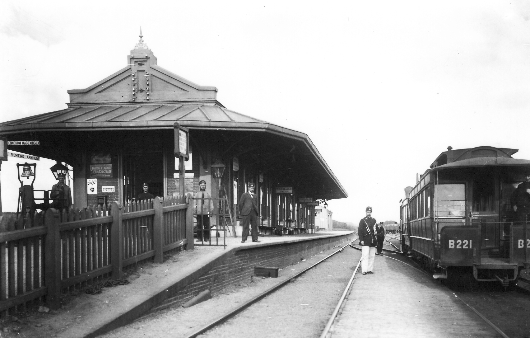 Wat een transformatie! Zo zag station Ede-Wageningen er vroeger uit ...