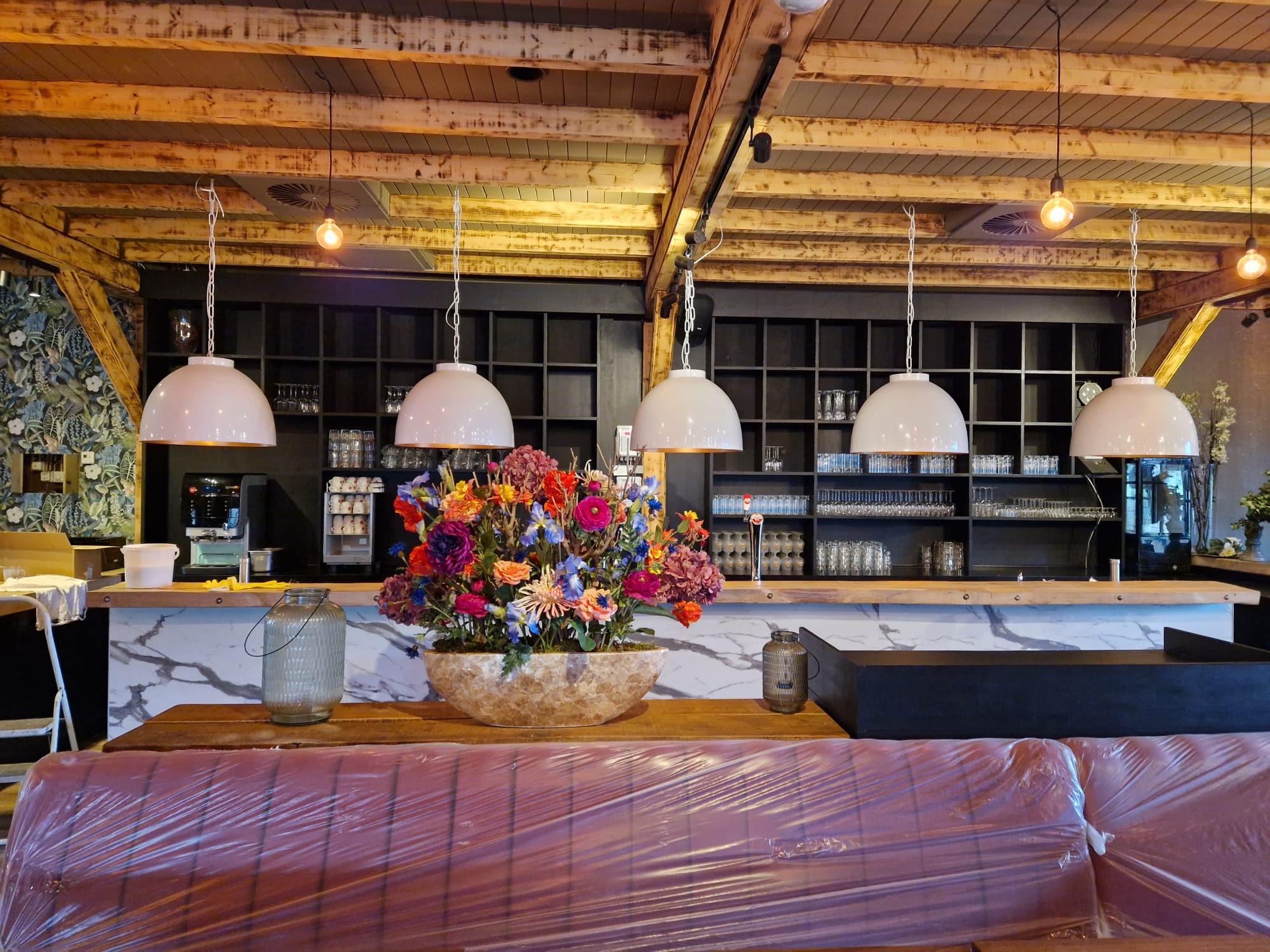 Alvast binnenkijken bij Hof van Ede (voormalig Klein Zwitserland ...