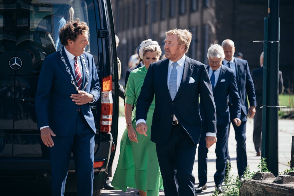Koning Willem-Alexander en koningin Máxima waren in Ede en zo zag dat ...