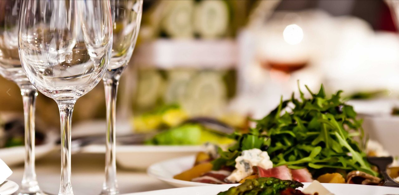 Stem 'onze' Wijnbar De Lach naar Winebar of the year 2017! - indebuurt ...