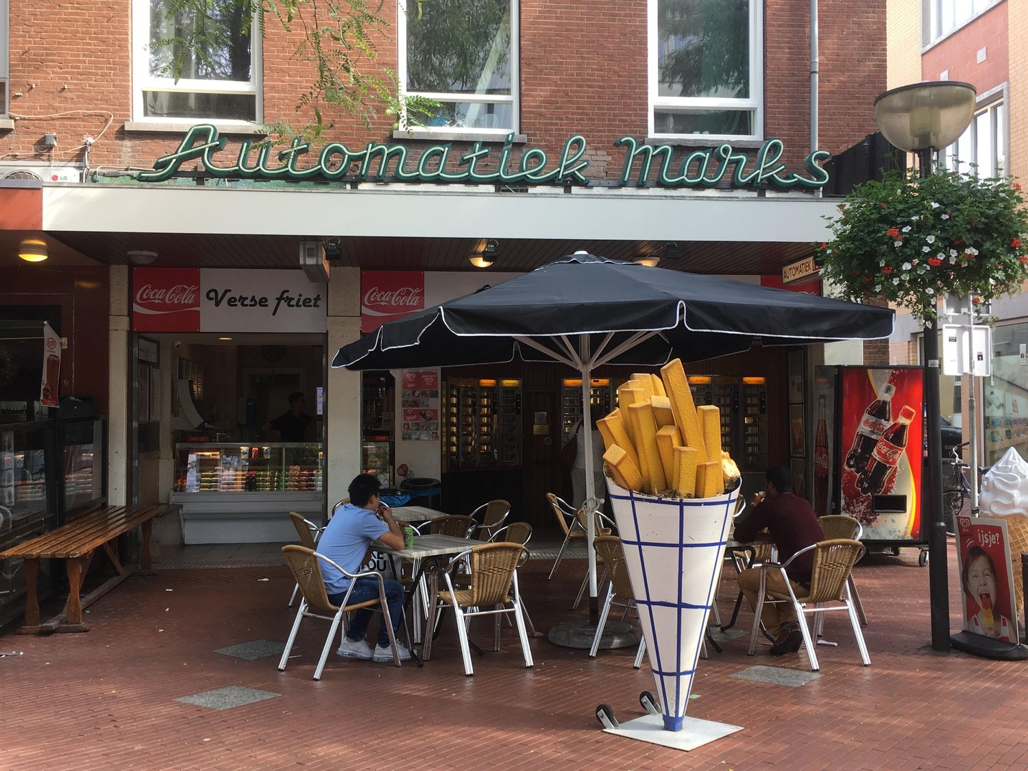 5 x een snelle, vette of warme hap tijdens carnaval 2020 in Lampegat