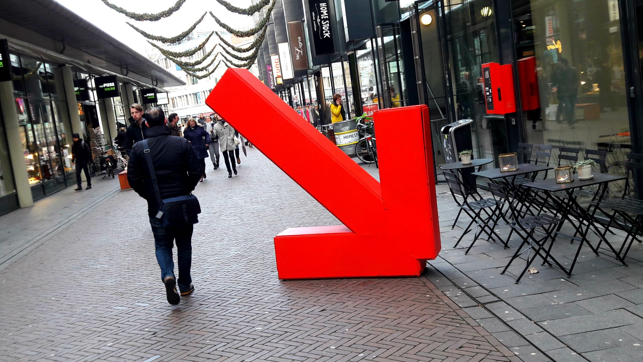 Eindhovens mysterie: Waarom die rode pijl? - indebuurt Eindhoven