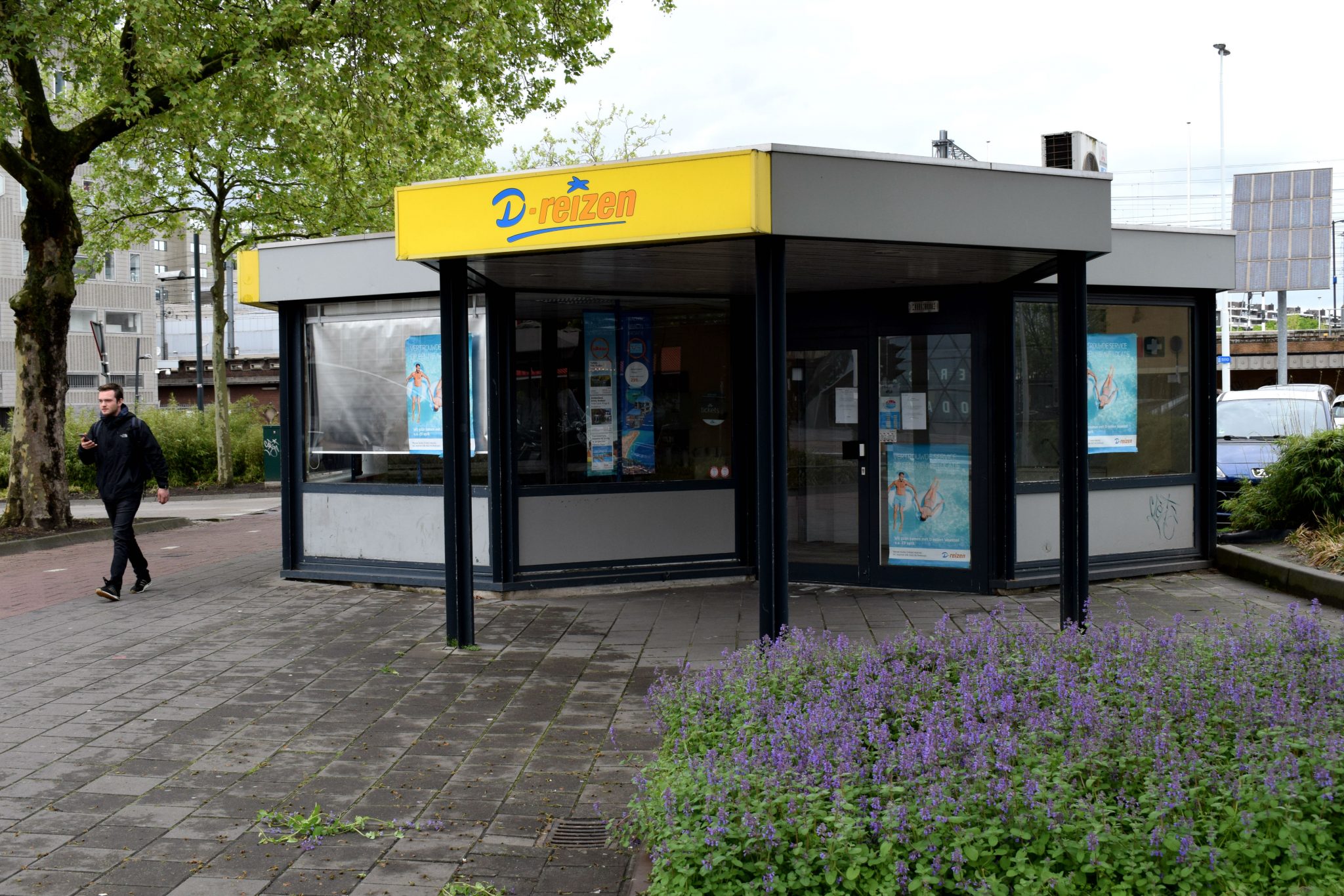 D-Reizen Woensel - indebuurt Eindhoven