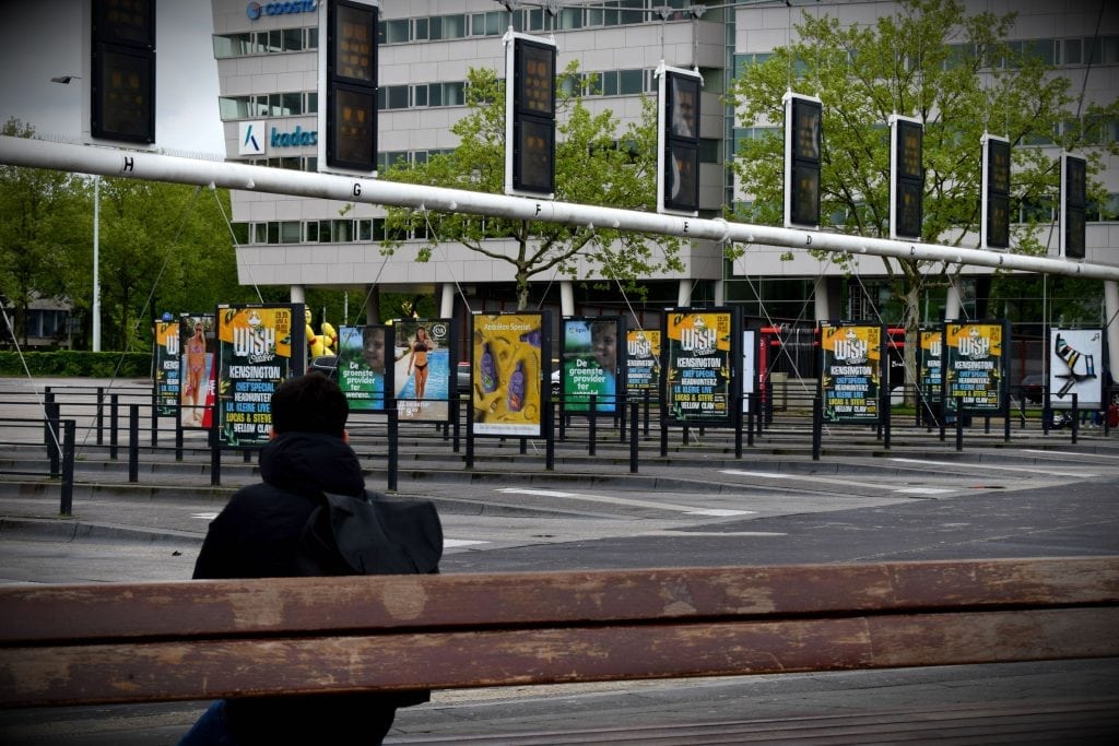 Staking! Het is stil op het busstation - indebuurt Eindhoven
