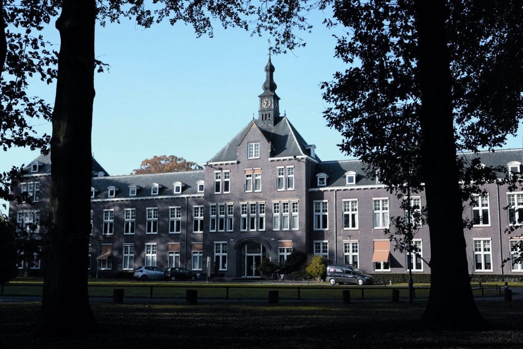 Dit wil je zien: Tim en Nicolaas werkten 100 dagen bij het GGzE voor ...