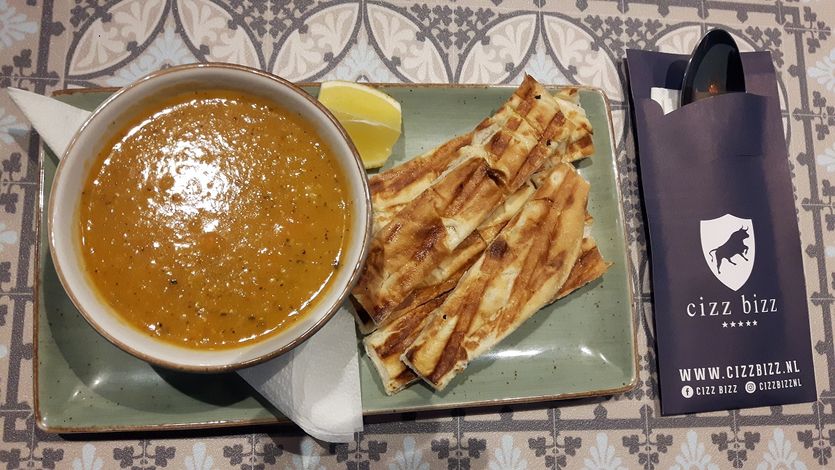 Echt waar: bij restaurant Cizz Bizz serveren ze döner van Black Angus ...