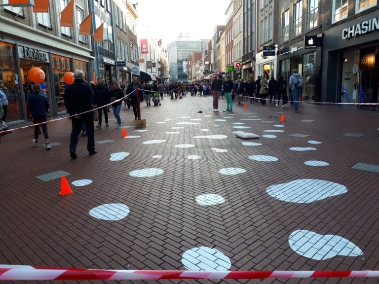 Wat betekenen die witte vlekken op de Demer? - indebuurt Eindhoven