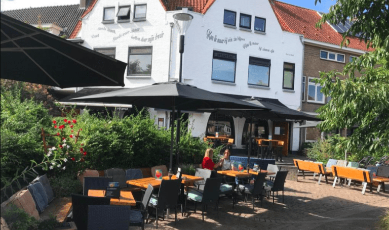 Hut van Mie Pils - indebuurt Eindhoven