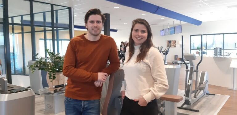 Kim en haar broer Rens runnen Essink Sport 'Mensen komen hier niet om ...