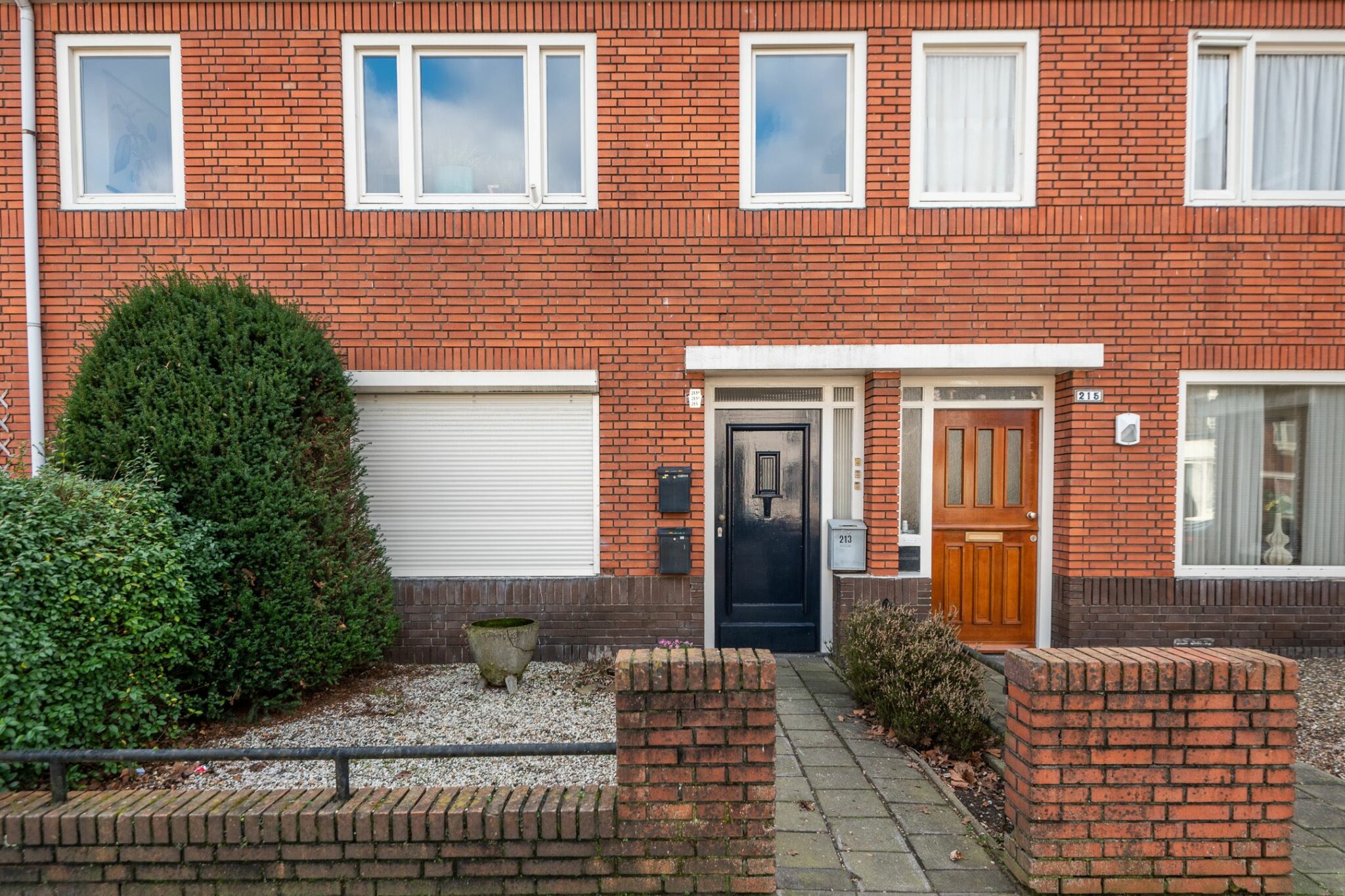 Binnenkijken in het allerkleinste huis dat nu in Eindhoven te koop staat