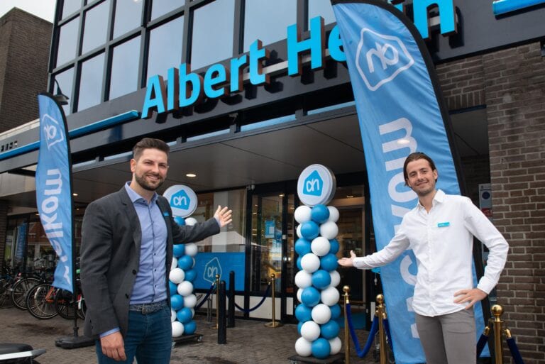 De vernieuwde Albert Heijn aan de Woenselse Markt is weer open