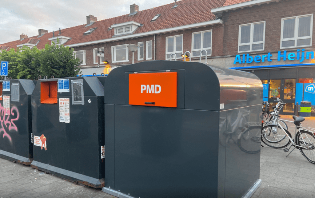 Even opletten: vanaf nu mogen bierblikjes en melkpakken bij het plastic