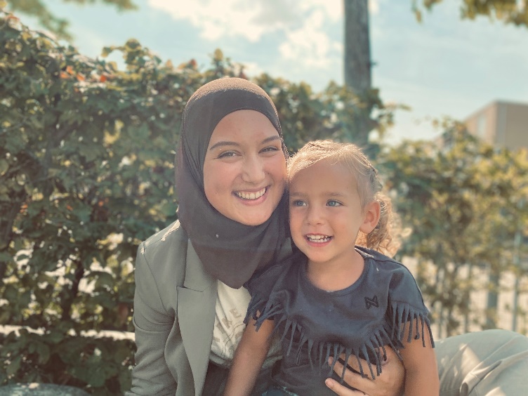 Lynn (28) vertelt over 40 jaar kinderopvang: 'Het is meer dan spelen ...