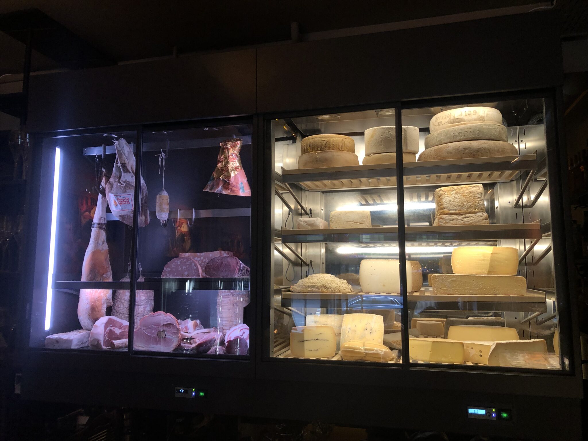 Mike opende wijnbar La Casera: 'Voor mij begint het bij de kaas'