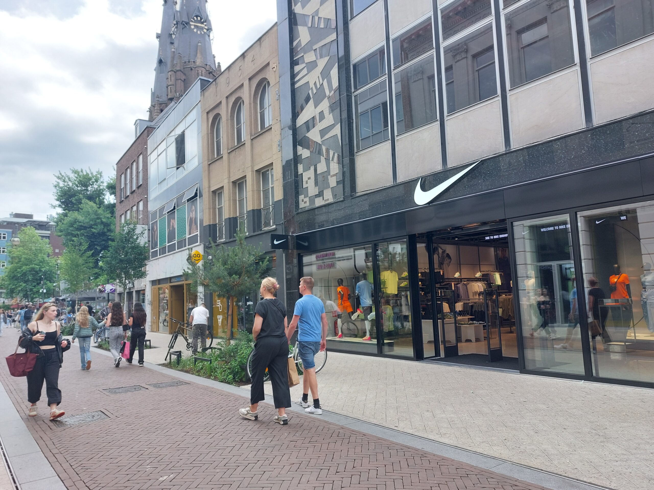 De Nike Store in Eindhoven is open: zo ziet de nieuwe winkel eruit