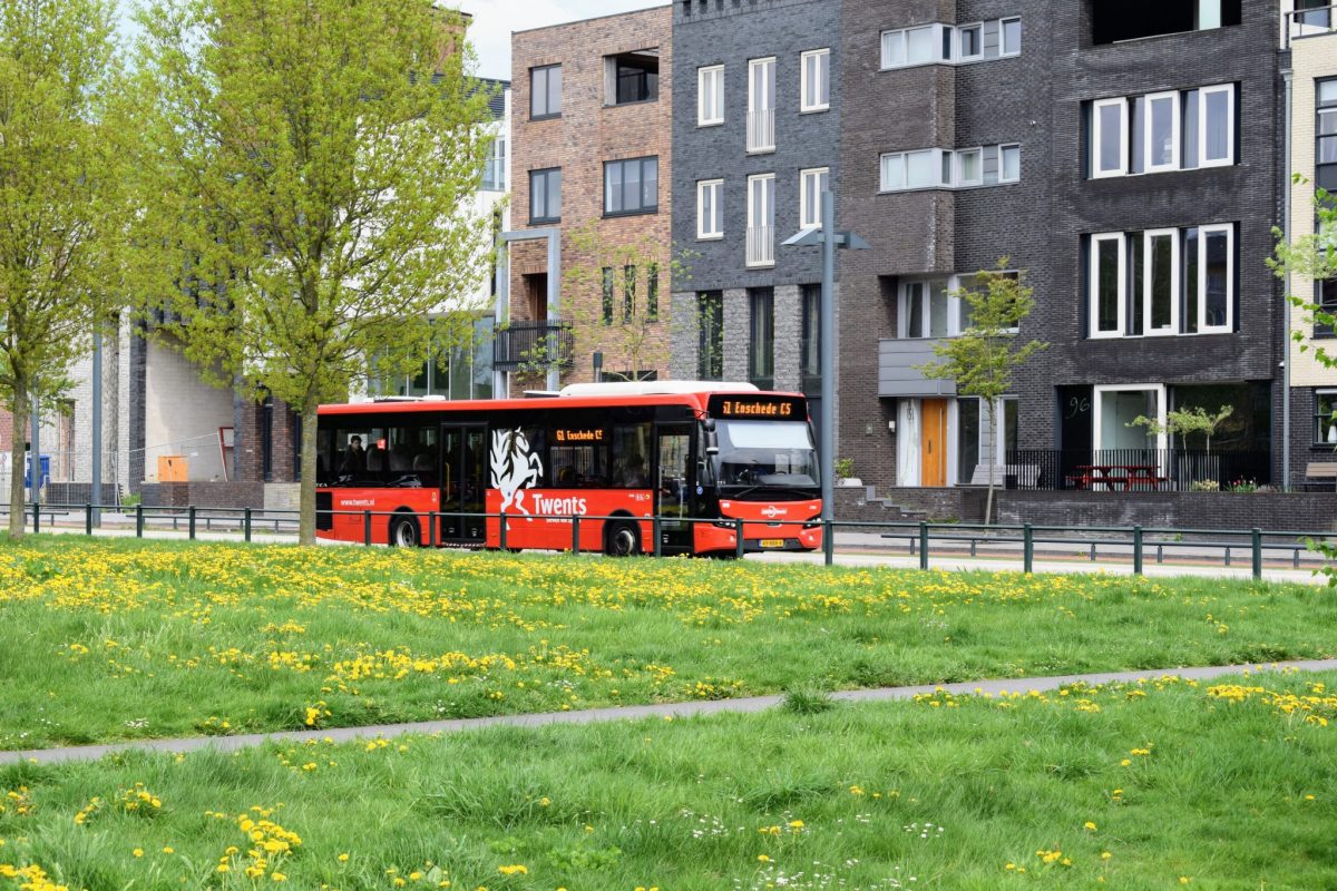 Handig kaartje: deze bussen in Enschede rijden wél tijdens de staking ...