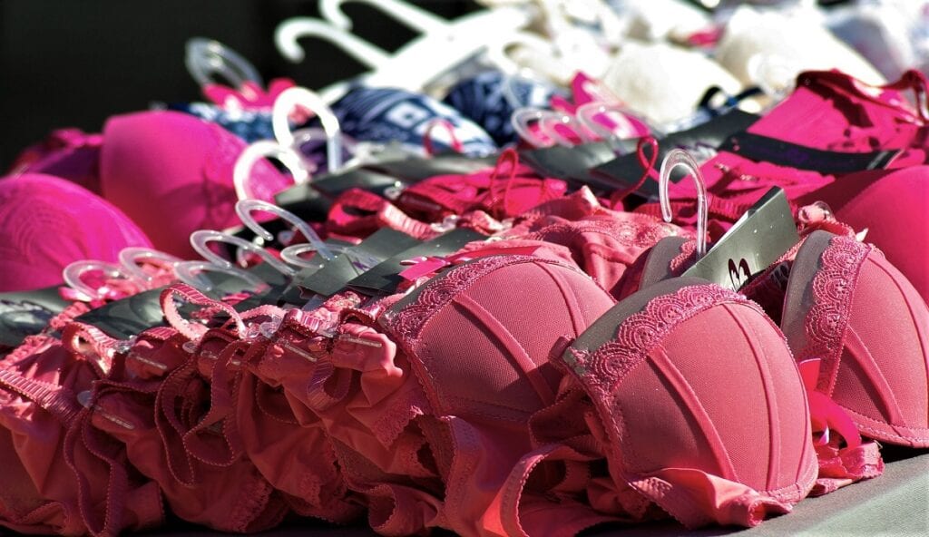 Geef jouw oude bh een tweede leven en krijg je €10,- korting op een ...