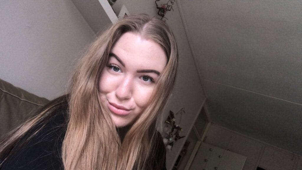 Esmee (18) wil taboe op zelfbeschadiging doorbreken: 'Mijn littekens ...