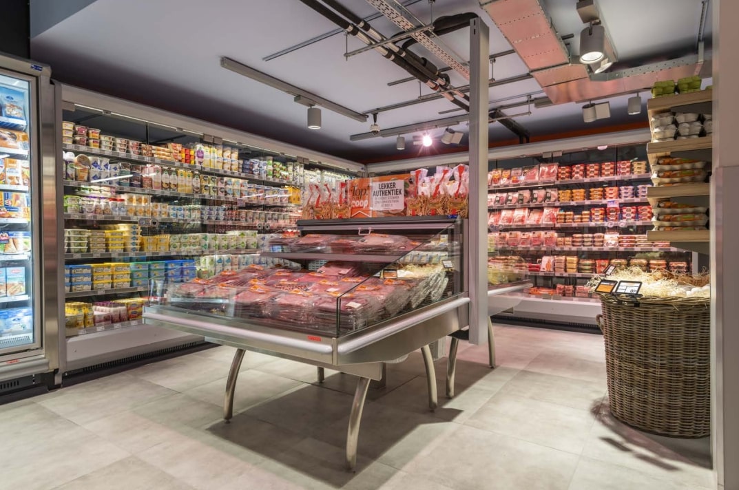 Deze Enschedese supermarkt gaat verder als Plus-winkel en is daarom ...