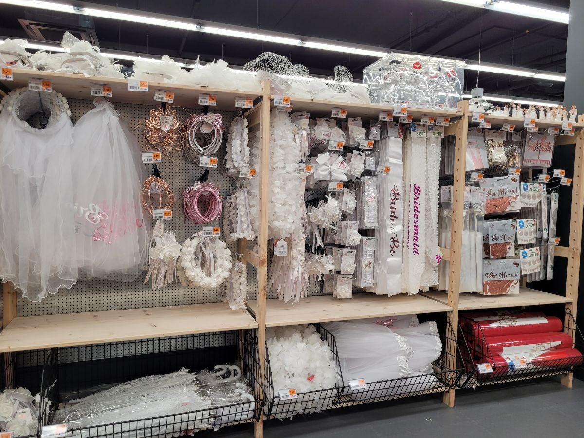 SoLow XXL in Enschede is open! Zo ziet de megawinkel er van binnen uit