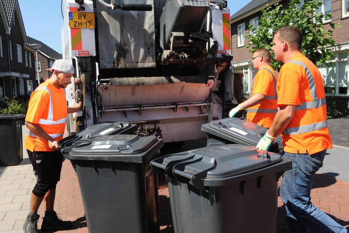 Afvalinzameling in Enschede tijdens Hemelvaart en Pinksteren: dit moet ...