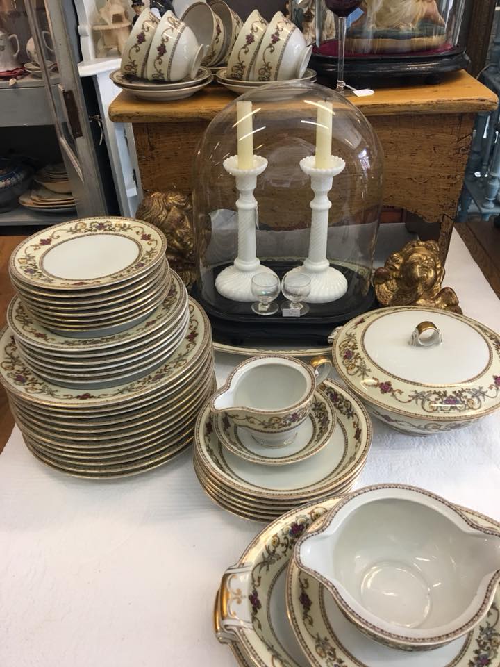 Antiek Curiosa "Altijd" - indebuurt Gouda