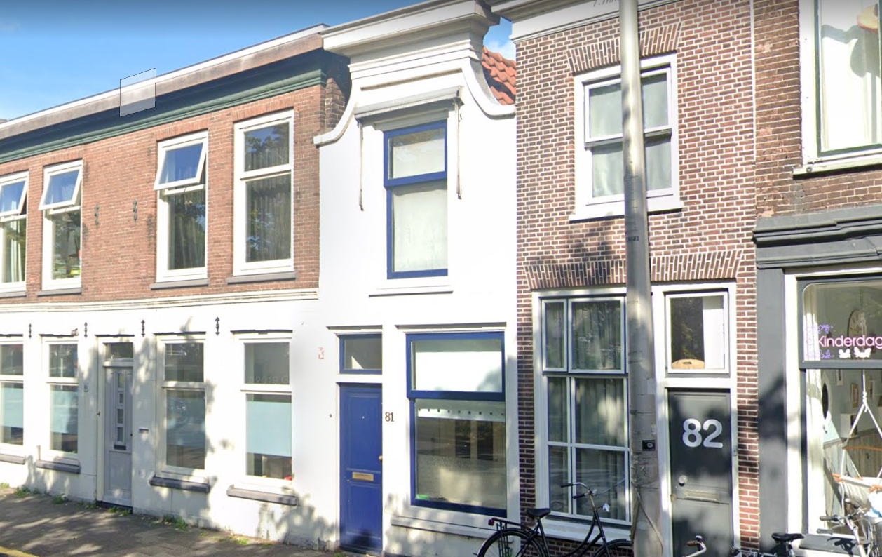 Klein maar fijn! Dit is het allerkleinste huis dat nu te koop staat in Gouda - indebuurt Gouda