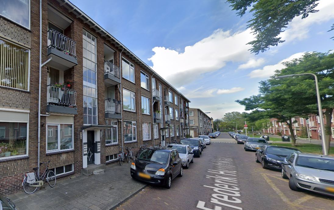 Klein maar fijn! Dit is het allerkleinste huis dat nu te koop staat in Gouda - indebuurt Gouda