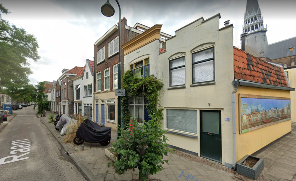 Klein maar fijn! Dit is het kleinste huis dat nu te koop staat in Gouda - indebuurt Gouda
