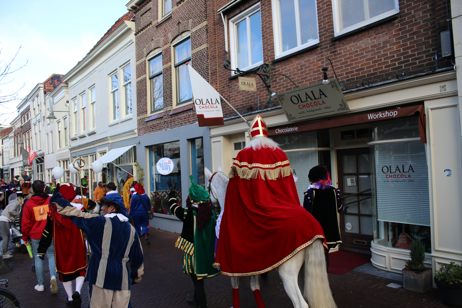 Foto’s! Zo zag de intocht van Sinterklaas in Gouda 2021 eruit - indebuurt Gouda