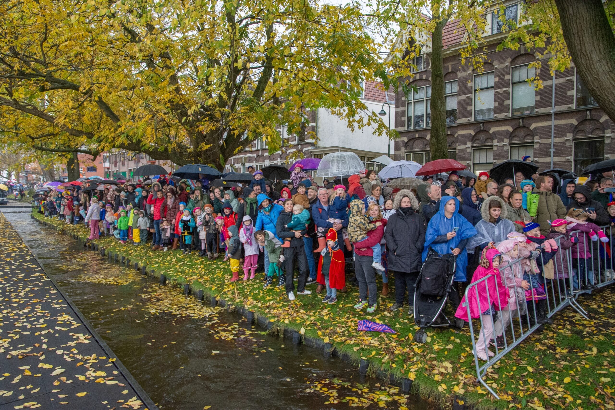 Foto’s! Zo zag de intocht van Sinterklaas in Gouda eruit - indebuurt Gouda