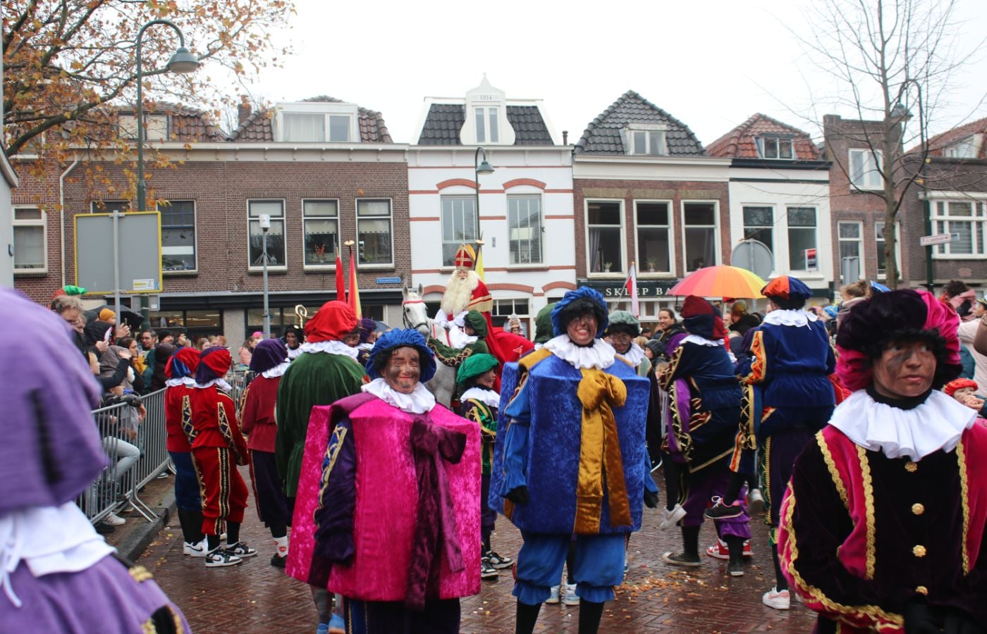 Foto’s! Zo zag de intocht van Sinterklaas in Gouda eruit - indebuurt Gouda