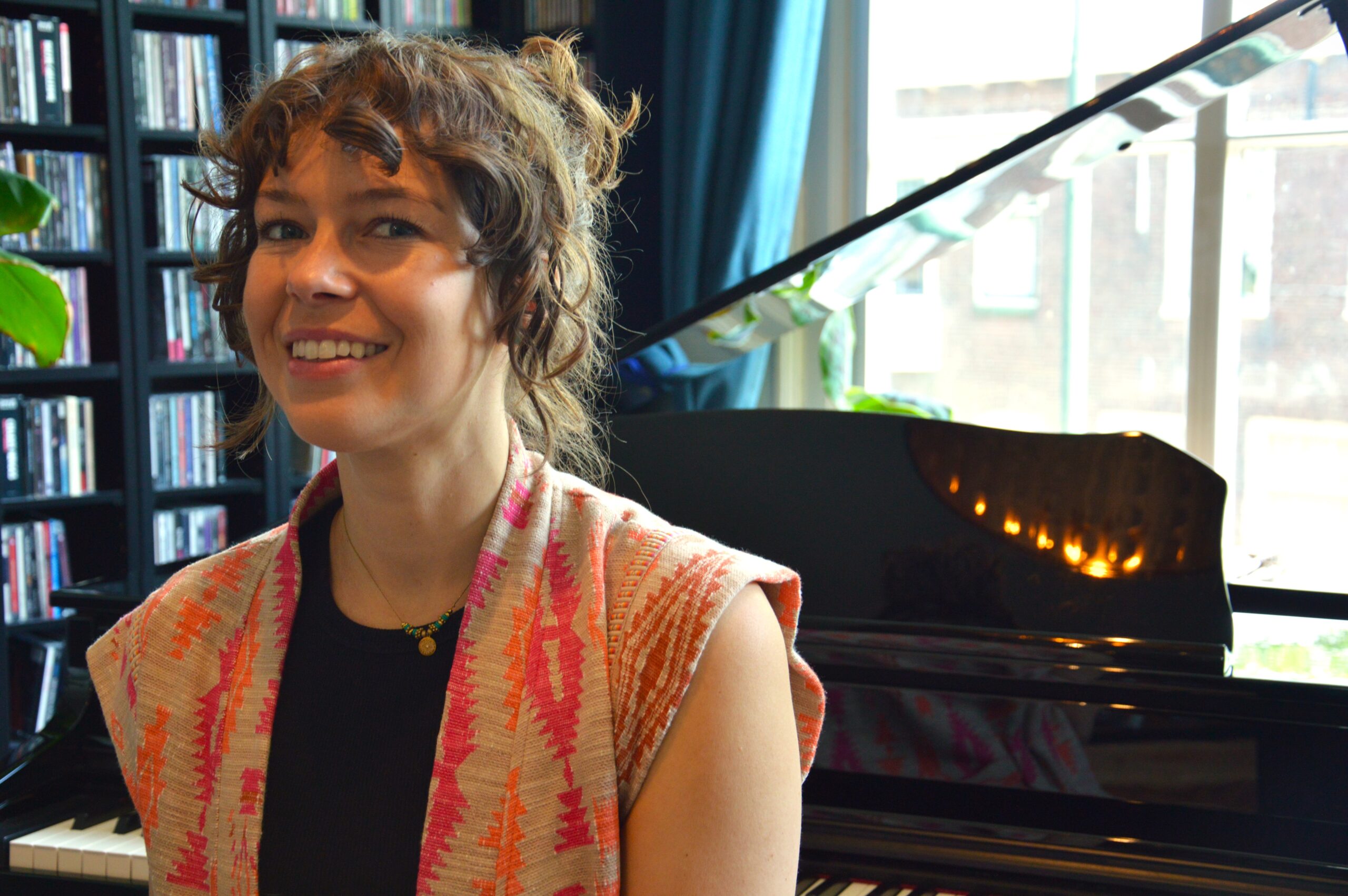 Goudse Eva-Nicole is singer-songwriter: ‘De rode draad is toch wel de ...