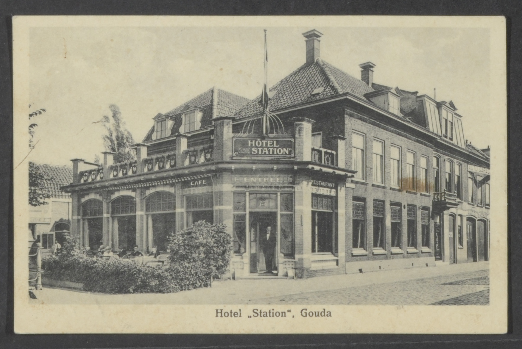 Koffie met gebak? Forget it! Deze 5 Goudse cafés bestaan al jaren niet ...