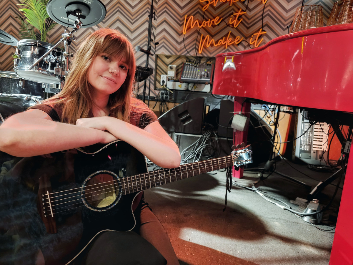 Goudse Rena Holt doet mee aan tv-programma Talent Unplugged: 'Mijn ...