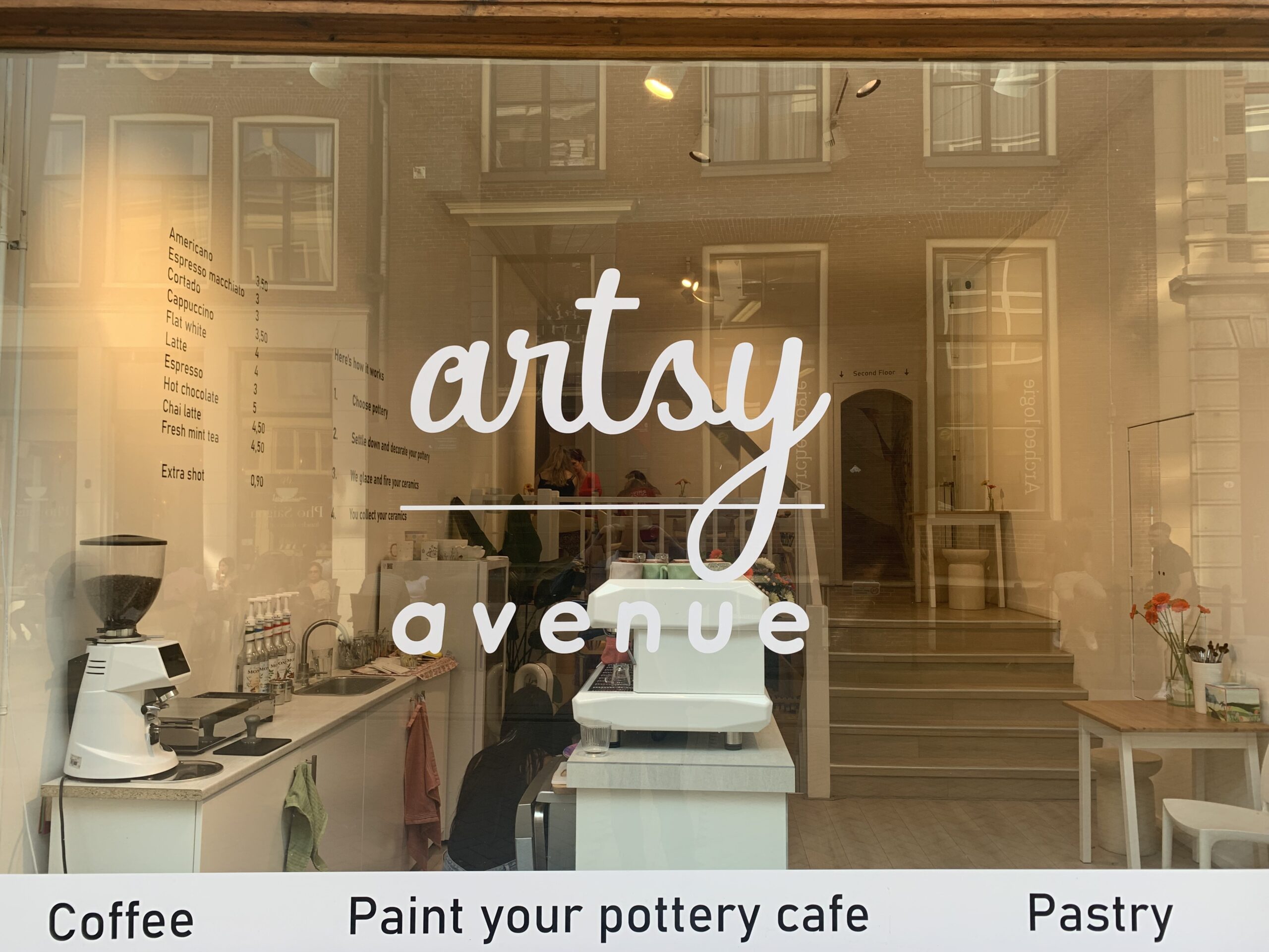 Leuk! Bij Artsy Avenue kun je je creativiteit kwijt in keramiek ...