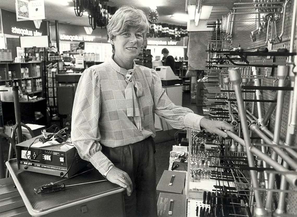 Nostalgie: 9 x oude Haarlemse winkels met hun winkeliers - indebuurt ...