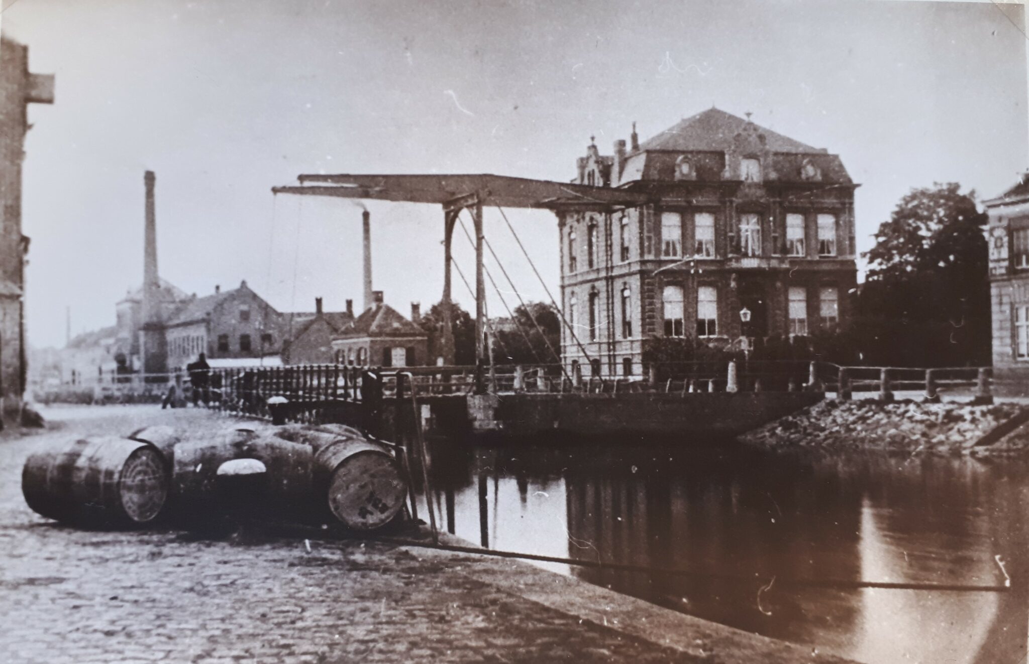 Zo zag dat er vroeger uit: 7 x oude foto’s van het kanaal in Helmond ...