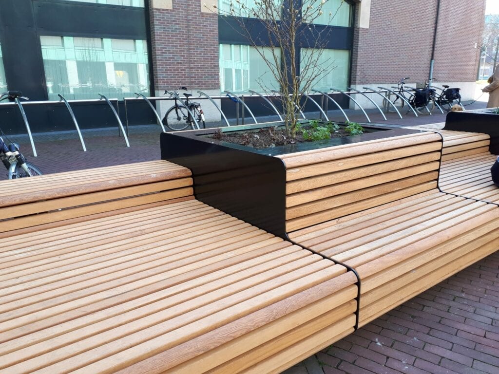 Dit is misschien wel het mooiste bankje van Helmond - indebuurt Helmond