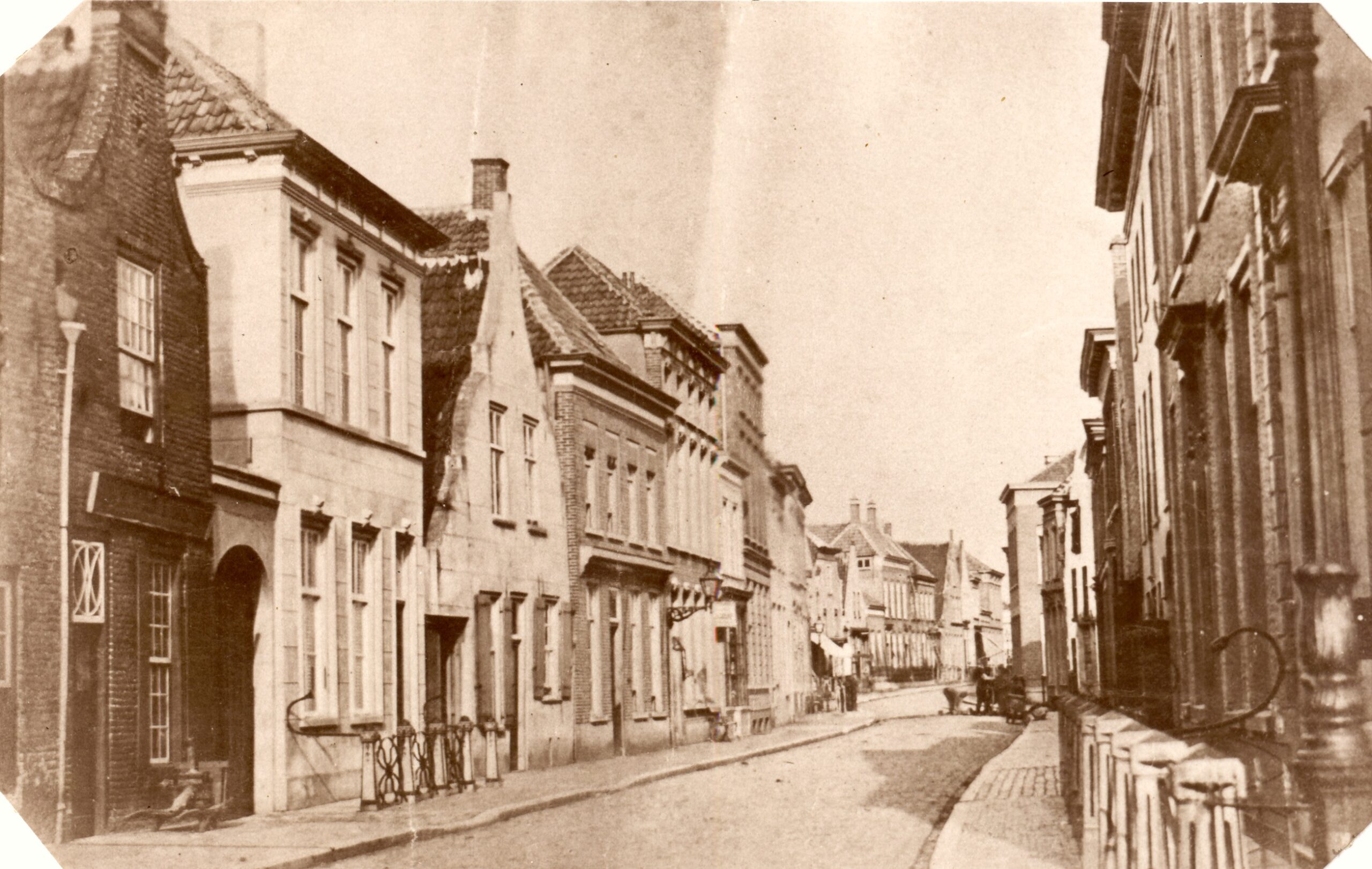 100 jaar terug in de tijd: 5 x oude foto’s van de Veestraat - Oozo.nl