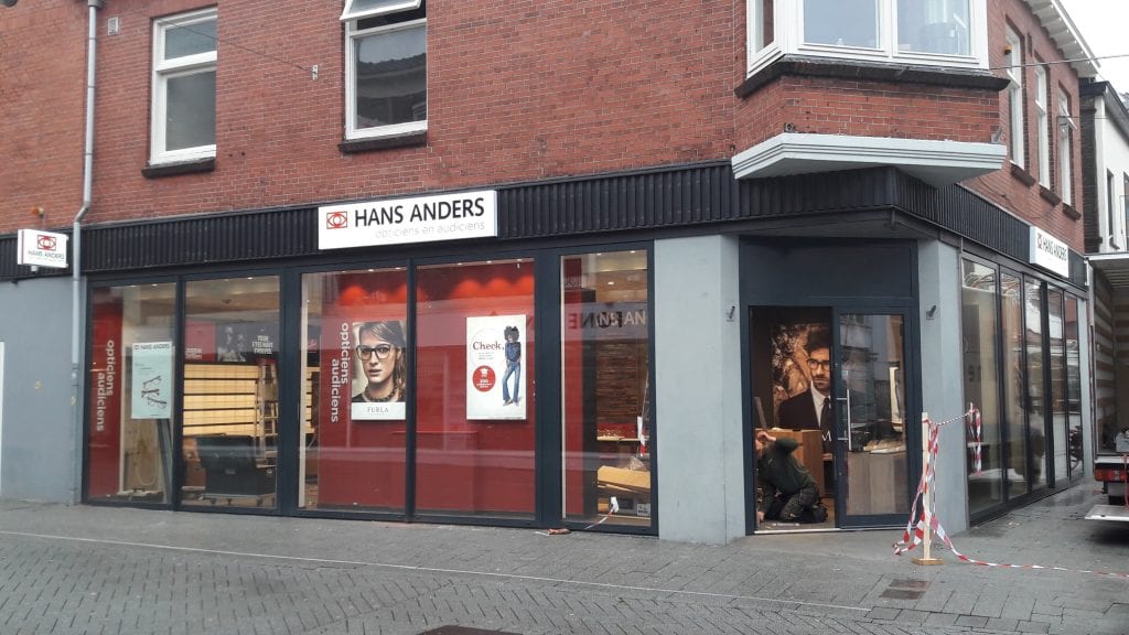 Hans Anders in Hengelose Es gaat verbouwen en is daarom een weekje ...