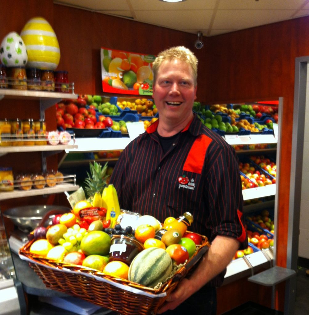 De èchte groenteman Ronnie Weegink - indebuurt Hengelo