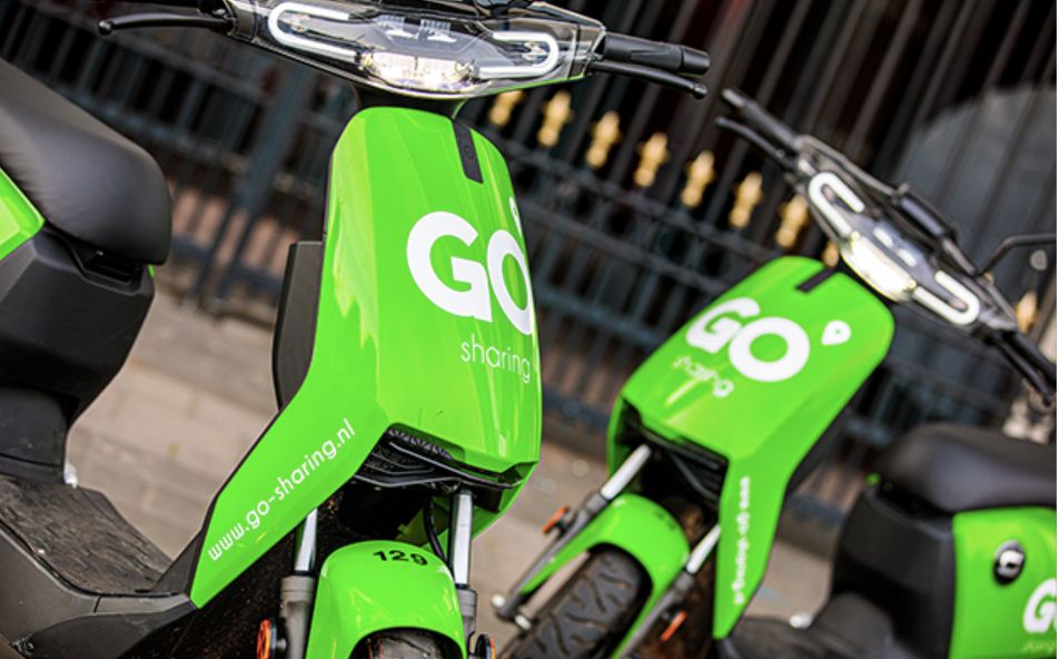 Mysterie: hoe komt het dat de GoSharing scooter altijd opgeladen is?