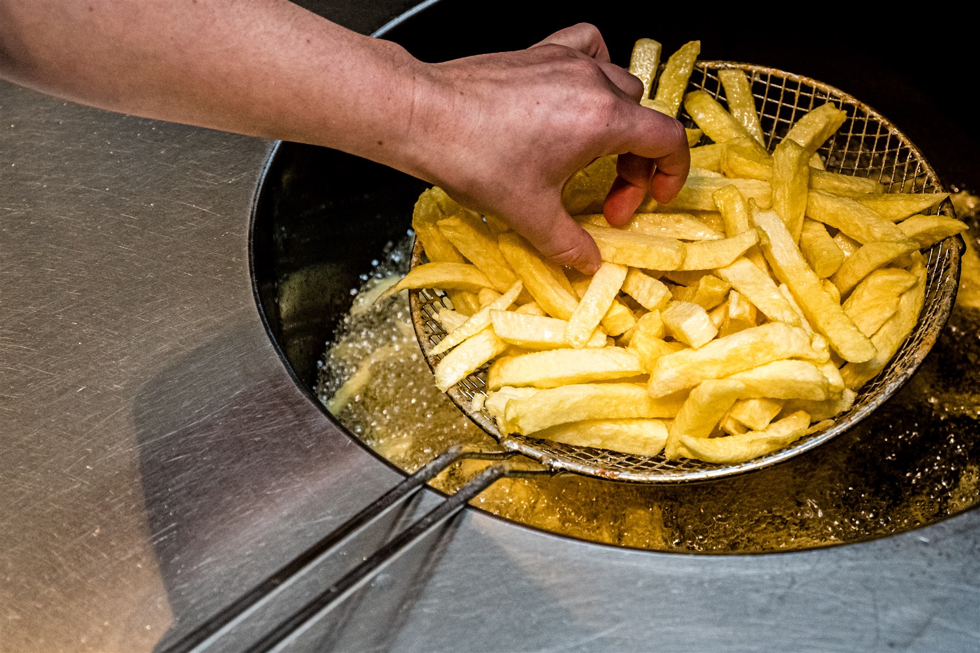 Vette actie: hier kun je je gebruikte frituurolie inleveren in Hengelo ...