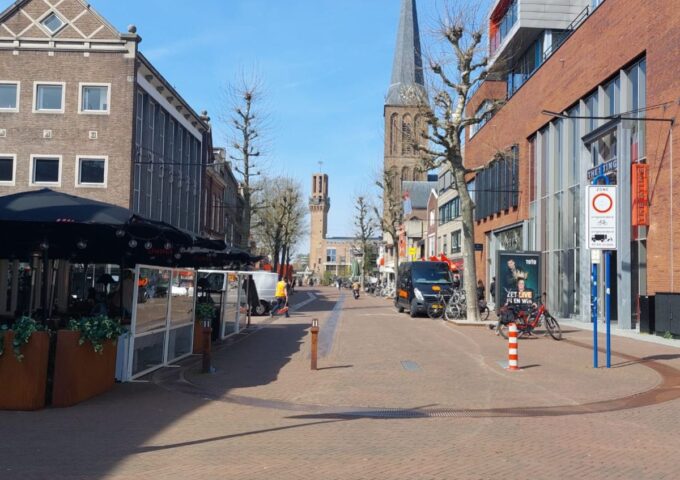 Binnenkijken bij Phia: ‘Naar Hengelo verhuizen? Echt niet, maar we ...